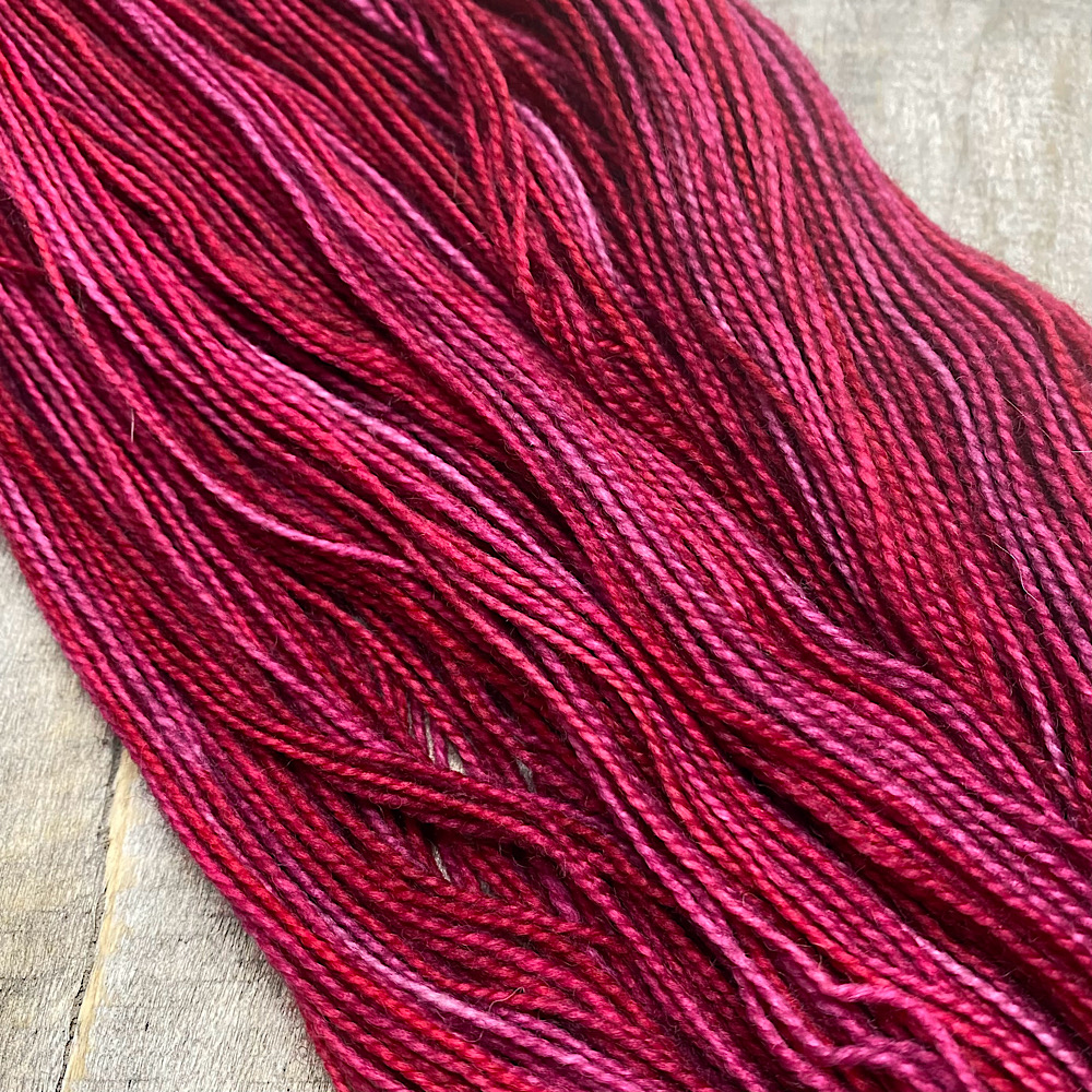 100% BFL Wool ‘Claret’- Mille Rêves en Laine