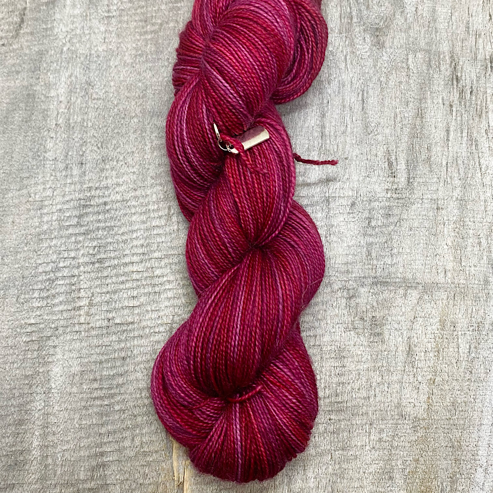 100% BFL Wool ‘Claret’- Mille Rêves en Laine